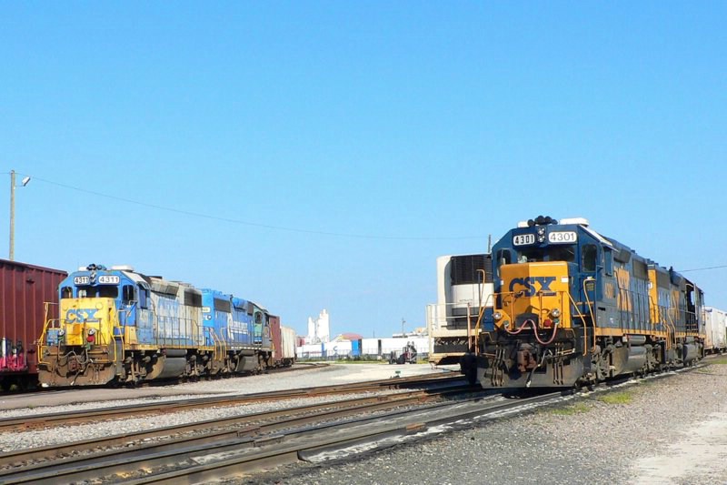 CSX 4301 & 4311